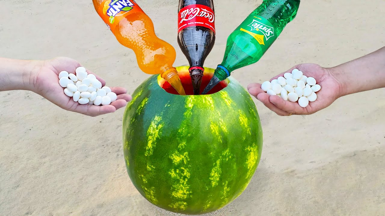 Experiment ! Sprite, Coca Cola, Fanta and Mentos in Watermelon