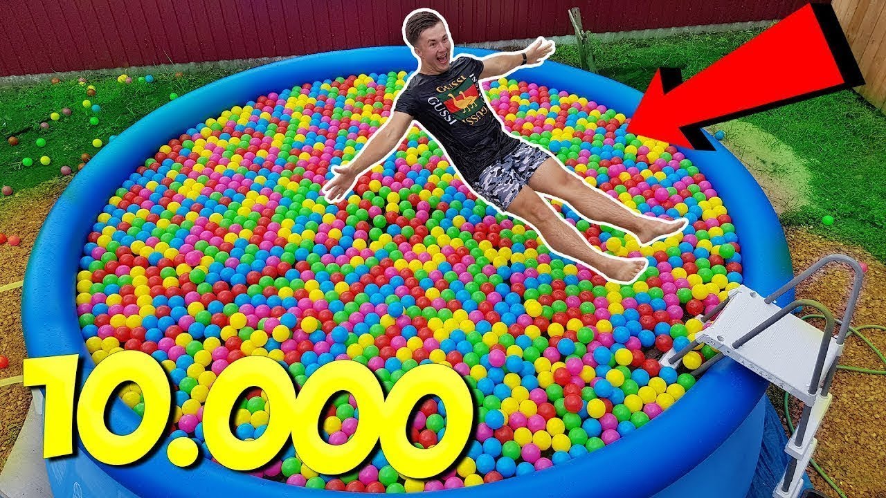 Build Swimming Pool! 10000 Balls In My Pool!!!