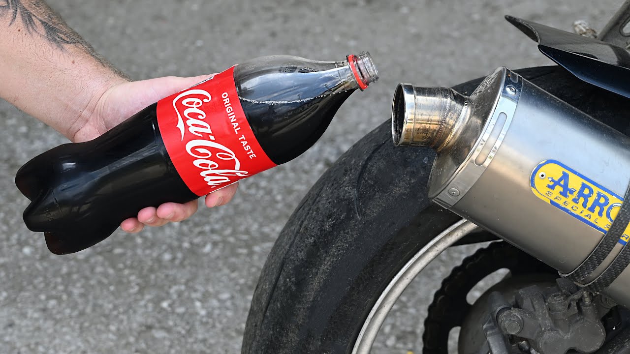 EXPERIMENT COCA COLA IN 100°C MOTORCYCLE EXHAUST