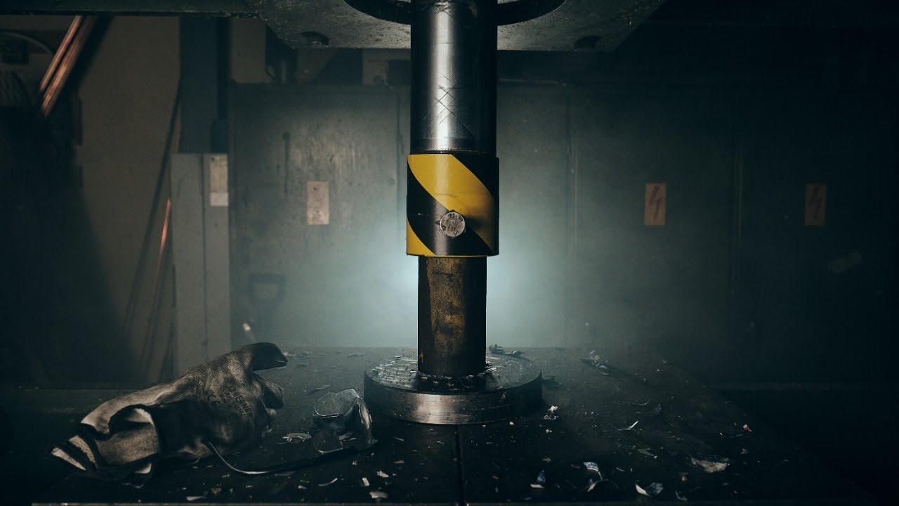 Crushing stuff with 150 ton Hydraulic Press LIVE!